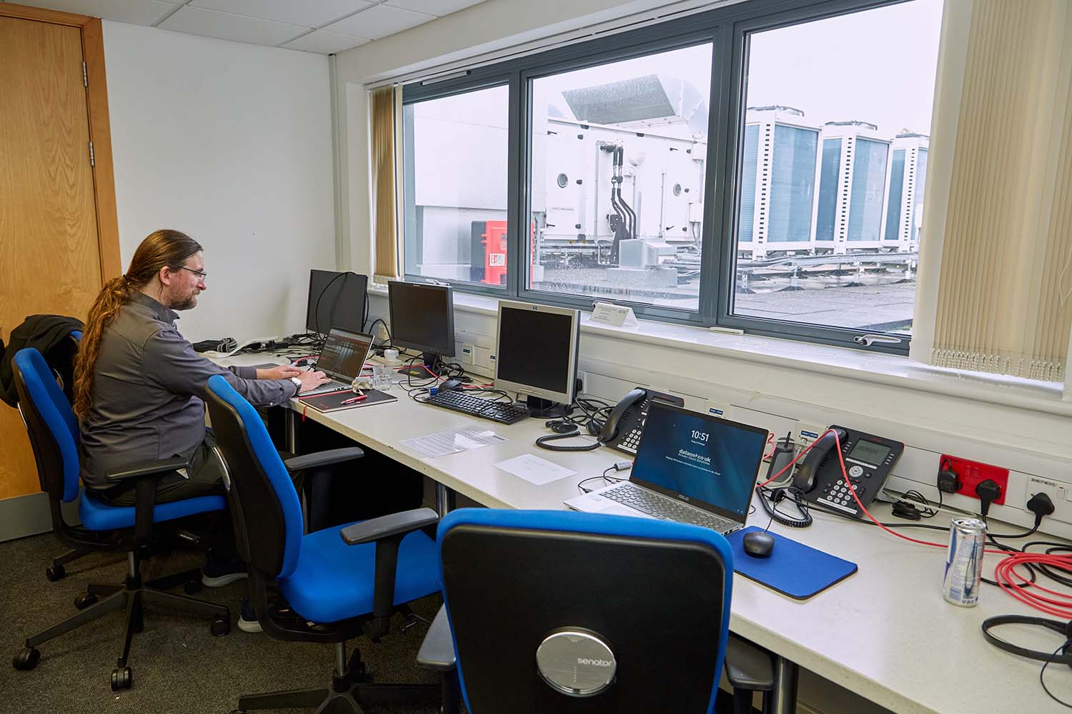 Contact Us | Datanet Hosting & Networks | Hampshire